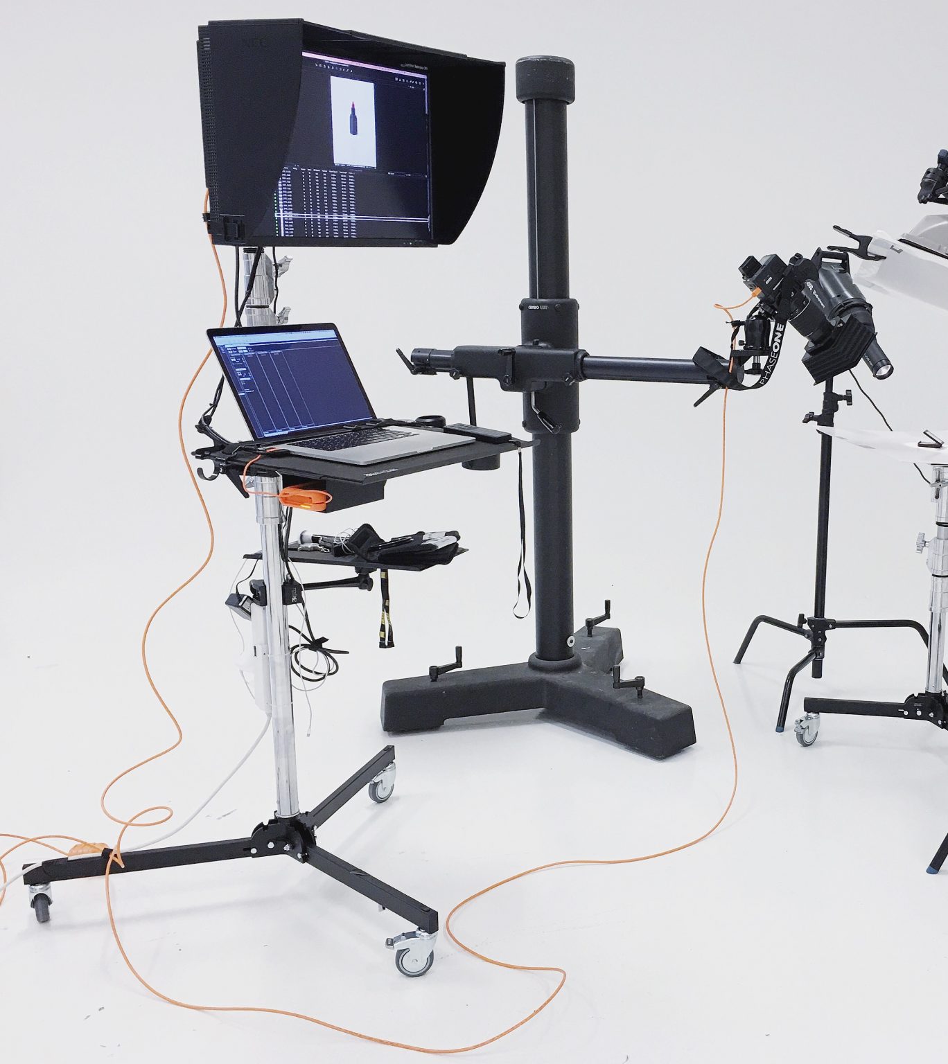 Stefan also adds an Aero Utility Tray with Arm which can be used to ...